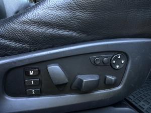Black BMW 535 2005 in Riga, with an engine capacity of 3.00 L and mileage of 372 thousand km for 3990 €, photo 14 on AUTOMOTO.COM.LV