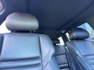 Black BMW 535 2005 in Riga, with an engine capacity of 3.00 L and mileage of 372 thousand km for 3990 €, photo 17 on AUTOMOTO.COM.LV