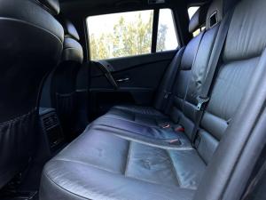 Black BMW 535 2005 in Riga, with an engine capacity of 3.00 L and mileage of 372 thousand km for 3990 €, photo 19 on AUTOMOTO.COM.LV