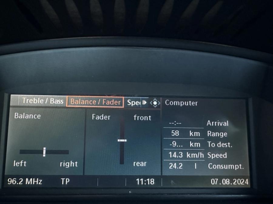 Black BMW 535 2005 in Riga, with an engine capacity of 3.00 L and mileage of 372 thousand km for 3990 €, photo 29 on AUTOMOTO.COM.LV