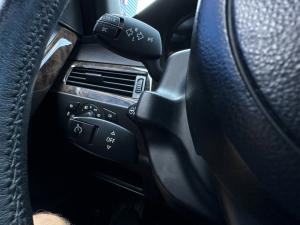 Black BMW 535 2005 in Riga, with an engine capacity of 3.00 L and mileage of 372 thousand km for 3990 €, photo 32 on AUTOMOTO.COM.LV