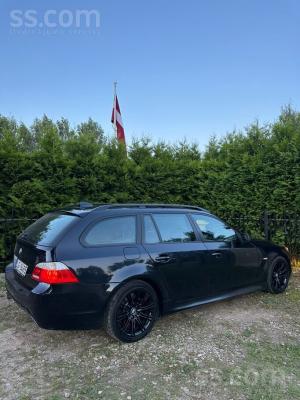 Black BMW 535 2005 in Jelgava, with an engine capacity of 3.00 L and mileage of 347 thousand km for 4990 €, photo 10 on AUTOMOTO.COM.LV