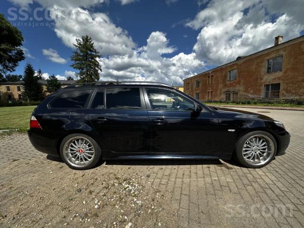 Black BMW 535 2005 in Daugavpils, with an engine capacity of 3.00 L and mileage of 363 thousand km for 5200 €, photo 4 on AUTOMOTO.COM.LV