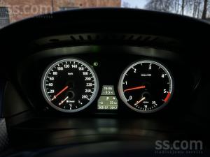 Black BMW 535 2005 in Daugavpils, with an engine capacity of 3.00 L and mileage of 363 thousand km for 5200 €, photo 13 on AUTOMOTO.COM.LV