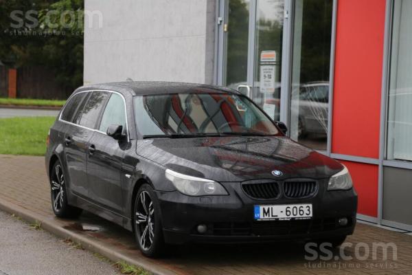 Melns BMW 535 2005 Rīga, ar dzinēja tilpumu 3.00 L un nobraukumu 296 tūkst. km par 3795 €, foto 3 vietnē AUTOMOTO.COM.LV