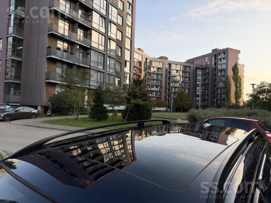 Black BMW 535 2005 in Riga, with an engine capacity of 3.00 L and mileage of 312 thousand km for 4490 €, photo 25 on AUTOMOTO.COM.LV