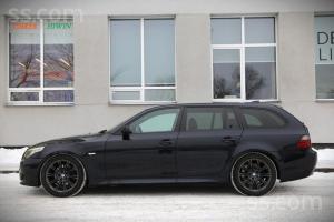 Black BMW 535 2006 in Riga, with an engine capacity of 3.00 L and mileage of 378 thousand km for 5495 €, photo 2 on AUTOMOTO.COM.LV