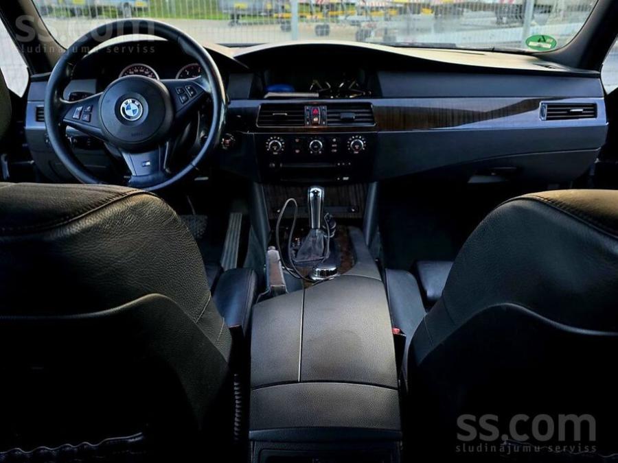 Black BMW 535 2006 in Jekabpils, with an engine capacity of 3.00 L and mileage of 323 thousand km for 5200 €, photo 4 on AUTOMOTO.COM.LV