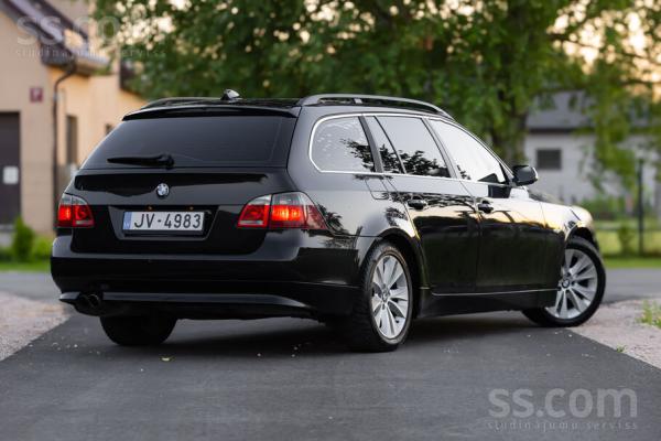 Black BMW 535 2006 in Jelgava, with an engine capacity of 3.00 L and mileage of 378 thousand km for 2999 €, photo 4 on AUTOMOTO.COM.LV