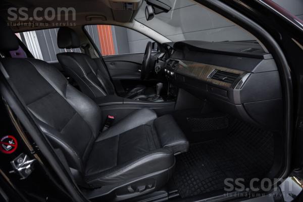 Black BMW 535 2006 in Jelgava, with an engine capacity of 3.00 L and mileage of 378 thousand km for 2999 €, photo 8 on AUTOMOTO.COM.LV