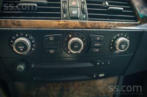 Melns BMW 535 2006 Rīga, ar dzinēja tilpumu 3.00 L un nobraukumu 394 tūkst. km par 2590 €, foto 10 vietnē AUTOMOTO.COM.LV