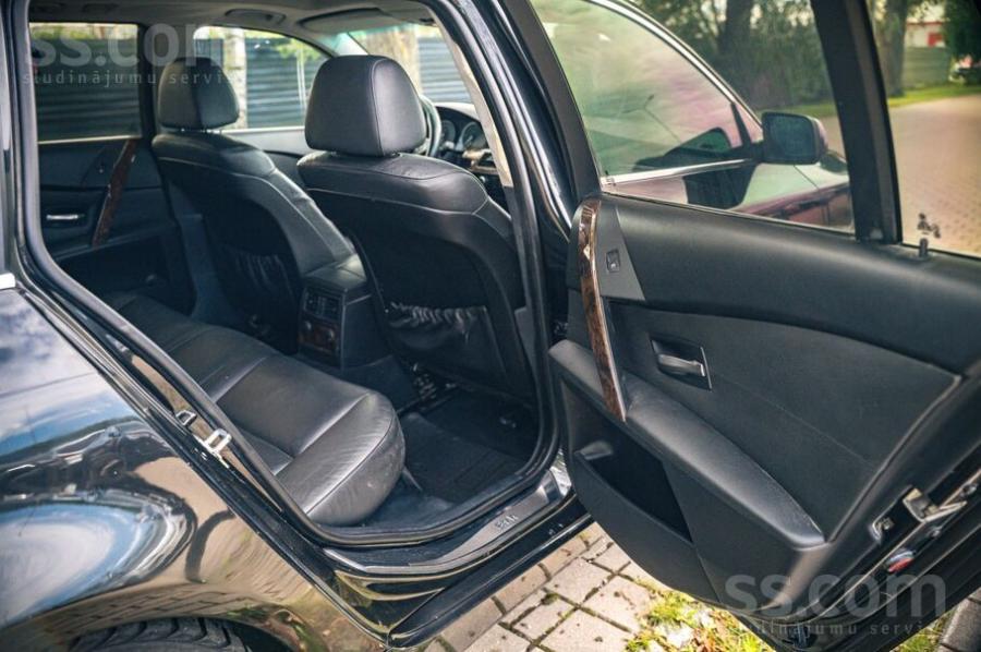 Melns BMW 535 2006 Rīga, ar dzinēja tilpumu 3.00 L un nobraukumu 394 tūkst. km par 2590 €, foto 12 vietnē AUTOMOTO.COM.LV