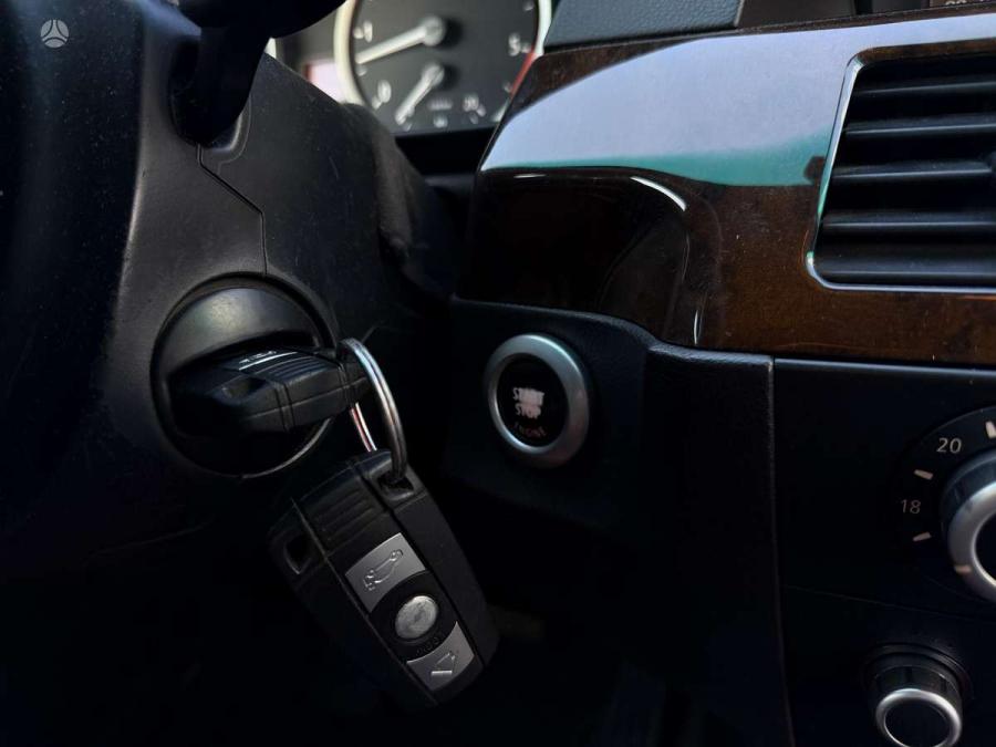 Black BMW 535 2006 in Kaunas, with an engine capacity of 2.99 L and mileage of 396 thousand km for 4000 €, photo 8 on AUTOMOTO.COM.LV