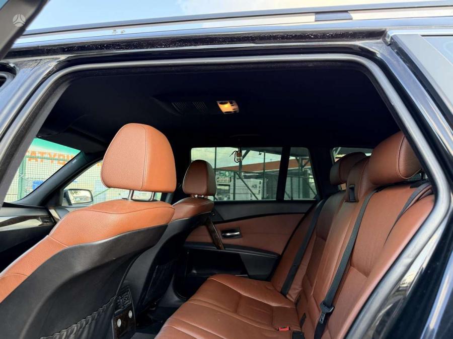 Black BMW 535 2006 in Kaunas, with an engine capacity of 2.99 L and mileage of 396 thousand km for 4000 €, photo 11 on AUTOMOTO.COM.LV