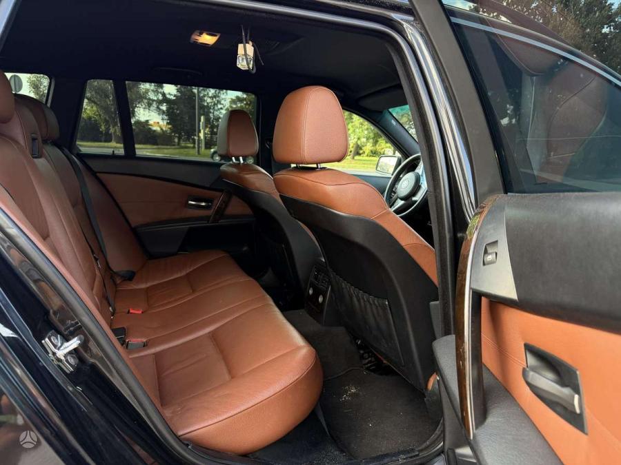 Black BMW 535 2006 in Kaunas, with an engine capacity of 2.99 L and mileage of 396 thousand km for 4000 €, photo 15 on AUTOMOTO.COM.LV