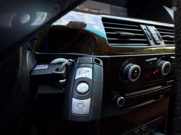 Melns BMW 535 2006 Kauņa, ar dzinēja tilpumu 2.99 L un nobraukumu 416 tūkst. km par 3950 €, foto 9 vietnē AUTOMOTO.COM.LV