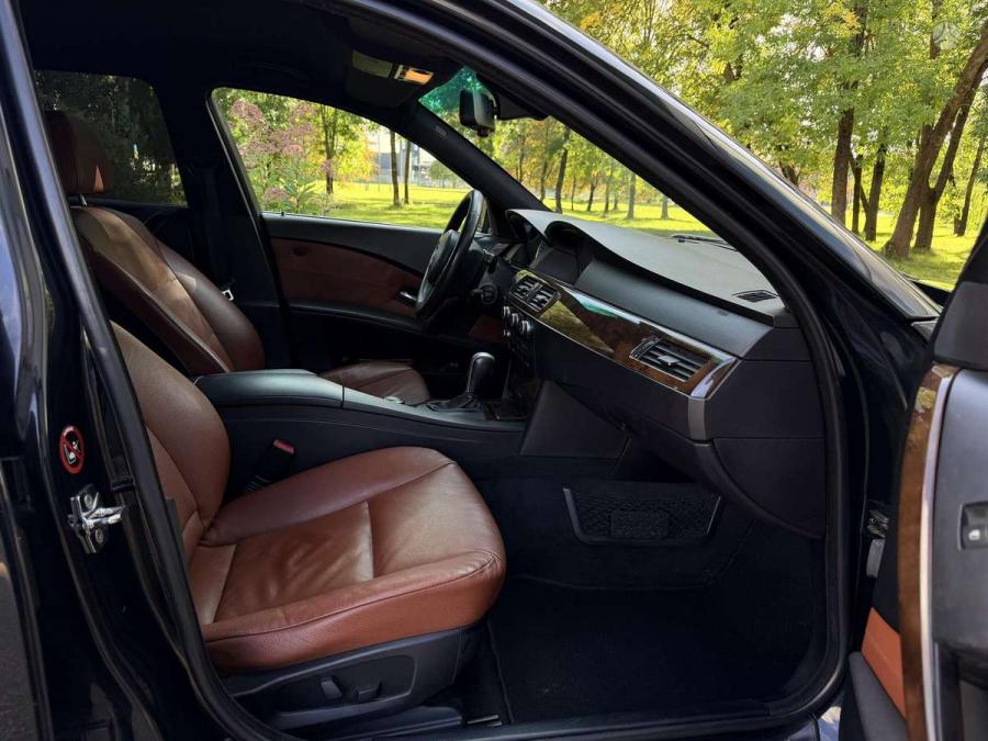 Melns BMW 535 2006 Kauņa, ar dzinēja tilpumu 2.99 L un nobraukumu 416 tūkst. km par 3950 €, foto 14 vietnē AUTOMOTO.COM.LV