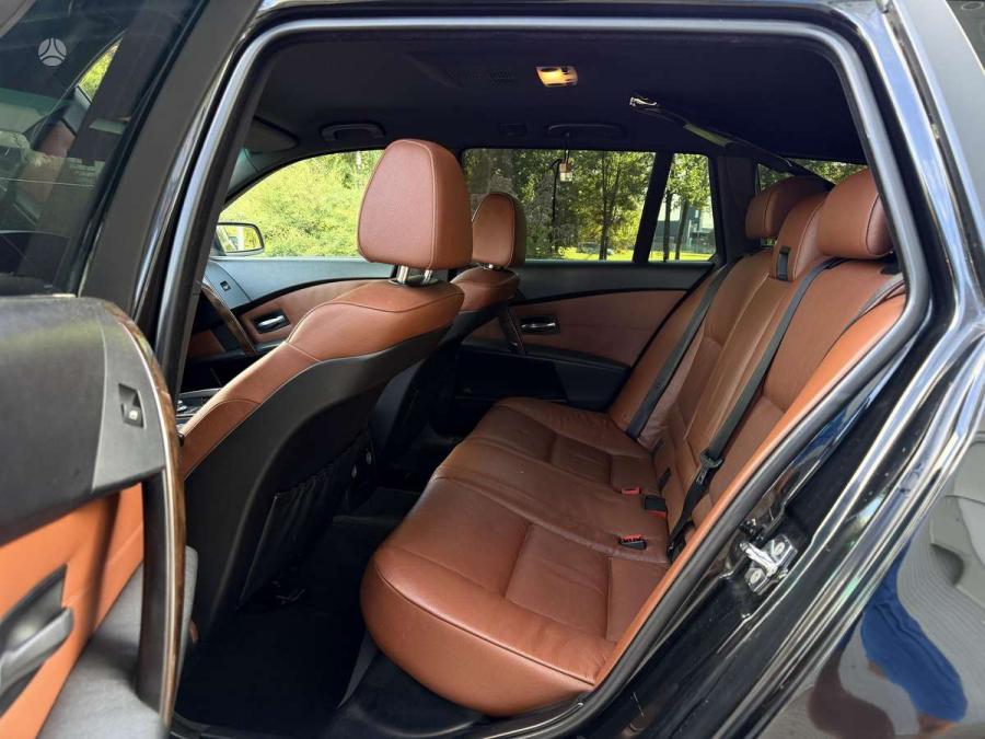 Melns BMW 535 2006 Kauņa, ar dzinēja tilpumu 2.99 L un nobraukumu 416 tūkst. km par 3950 €, foto 15 vietnē AUTOMOTO.COM.LV