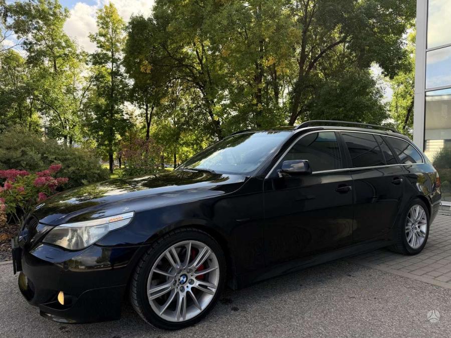 Melns BMW 535 2006 Kauņa, ar dzinēja tilpumu 3.50 L un nobraukumu 396 tūkst. km par 3500 €, foto 1 vietnē AUTOMOTO.COM.LV
