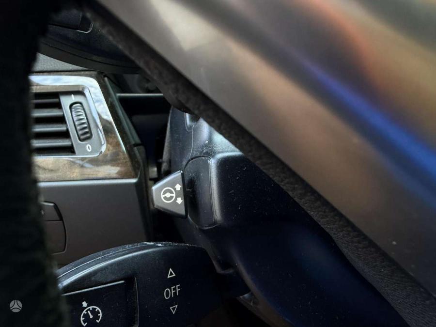 Melns BMW 535 2006 Kauņa, ar dzinēja tilpumu 3.50 L un nobraukumu 396 tūkst. km par 3500 €, foto 9 vietnē AUTOMOTO.COM.LV