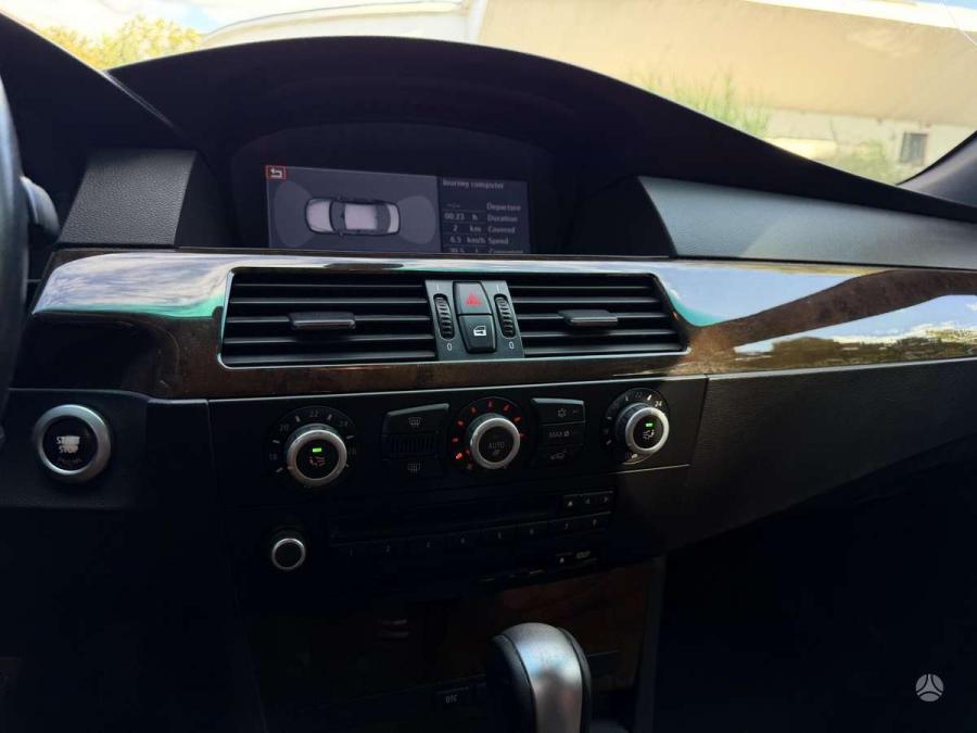 Melns BMW 535 2006 Kauņa, ar dzinēja tilpumu 3.50 L un nobraukumu 396 tūkst. km par 3500 €, foto 11 vietnē AUTOMOTO.COM.LV