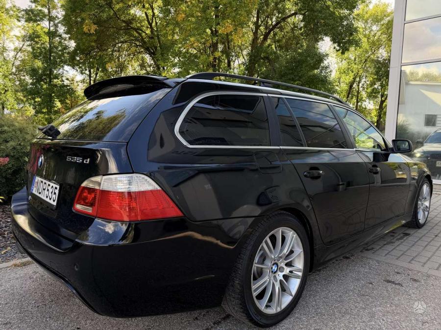 Melns BMW 535 2006 Kauņa, ar dzinēja tilpumu 3.50 L un nobraukumu 396 tūkst. km par 3500 €, foto 20 vietnē AUTOMOTO.COM.LV