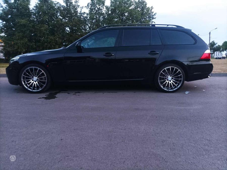 Melns BMW 535 2007 Kėdainiai, ar dzinēja tilpumu 3.50 L un nobraukumu 289 tūkst. km par 7000 €, foto 14 vietnē AUTOMOTO.COM.LV