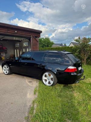 Melns BMW 535 2007 Kauņa, ar dzinēja tilpumu 3.00 L un nobraukumu 420 tūkst. km par 6750 €, foto 12 vietnē AUTOMOTO.COM.LV