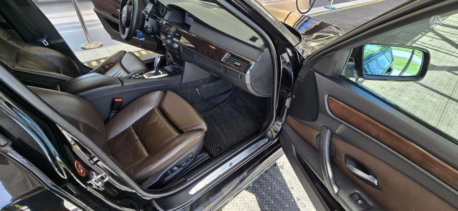 Melns BMW 535 2007 Kauņa, ar dzinēja tilpumu 3.00 L un nobraukumu 420 tūkst. km par 6750 €, foto 17 vietnē AUTOMOTO.COM.LV