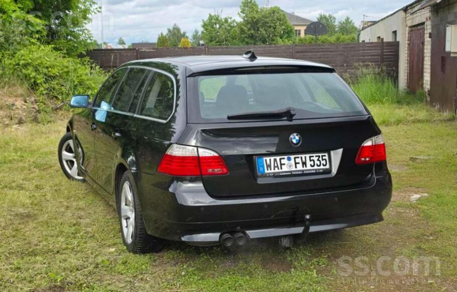 Melns BMW 535 2007 Bauska, ar dzinēja tilpumu 3.00 L un nobraukumu 276 tūkst. km par 8100 €, foto 5 vietnē AUTOMOTO.COM.LV
