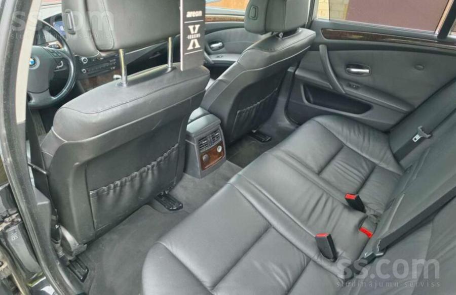 Melns BMW 535 2007 Bauska, ar dzinēja tilpumu 3.00 L un nobraukumu 276 tūkst. km par 8100 €, foto 9 vietnē AUTOMOTO.COM.LV