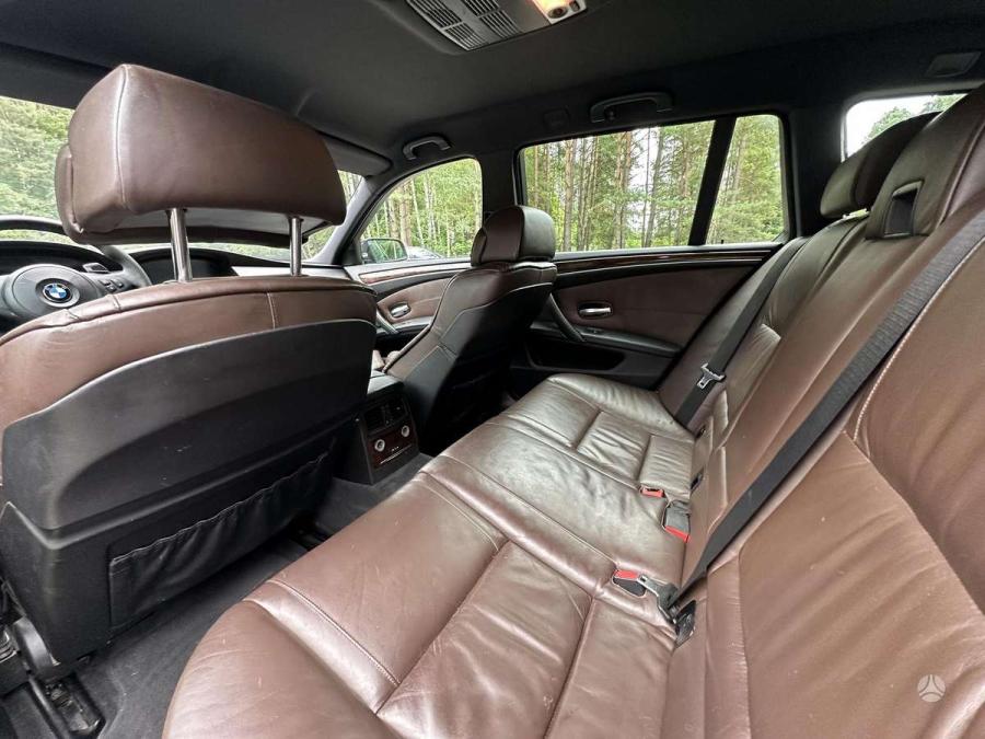 Black BMW 535 2007 in Vilnius, with an engine capacity of 2.99 L and mileage of 279 thousand km for 7499 €, photo 11 on AUTOMOTO.COM.LV