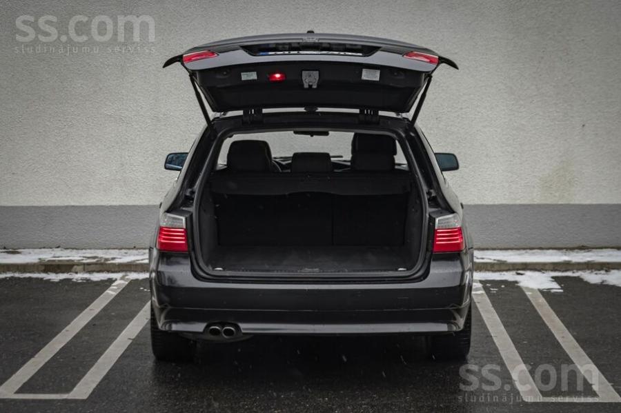 Black BMW 535 2008 in Riga, with an engine capacity of 3.00 L and mileage of 338 thousand km for 5500 €, photo 7 on AUTOMOTO.COM.LV