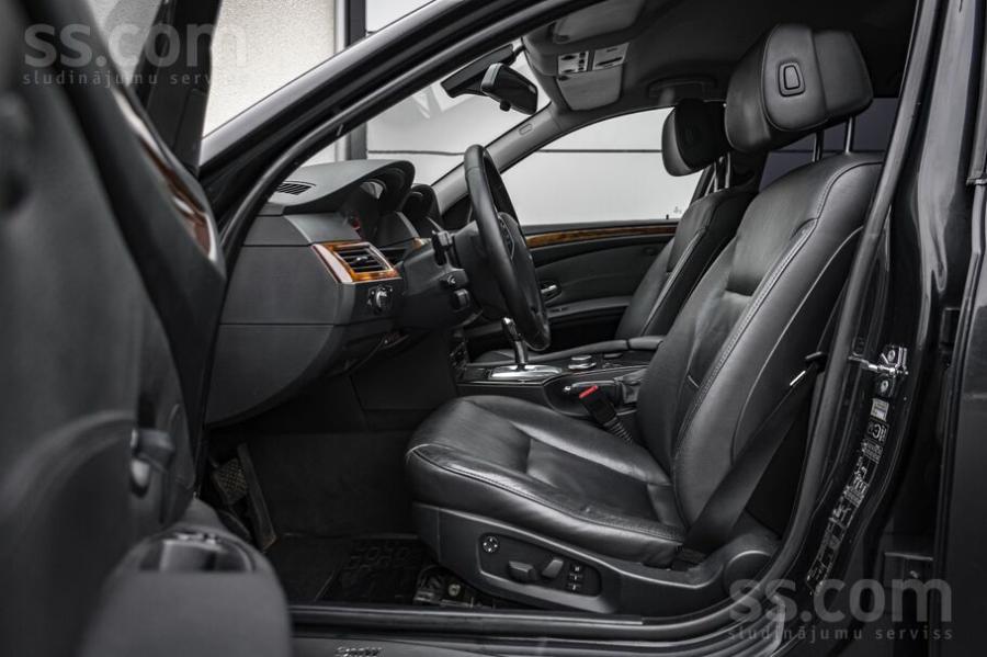 Black BMW 535 2008 in Riga, with an engine capacity of 3.00 L and mileage of 338 thousand km for 5500 €, photo 9 on AUTOMOTO.COM.LV