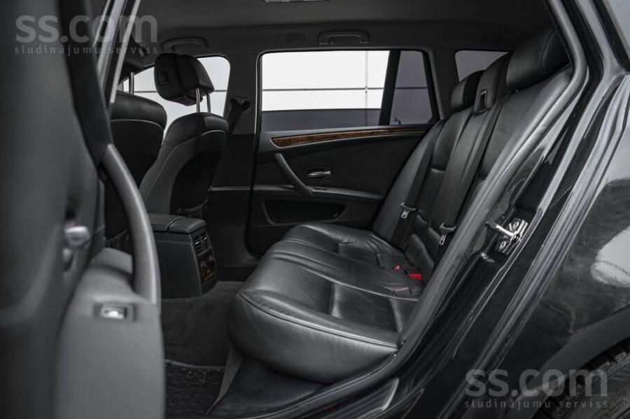 Black BMW 535 2008 in Riga, with an engine capacity of 3.00 L and mileage of 338 thousand km for 5500 €, photo 11 on AUTOMOTO.COM.LV