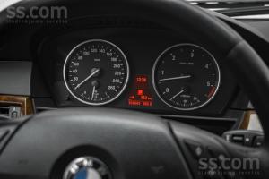 Black BMW 535 2008 in Riga, with an engine capacity of 3.00 L and mileage of 338 thousand km for 5500 €, photo 17 on AUTOMOTO.COM.LV
