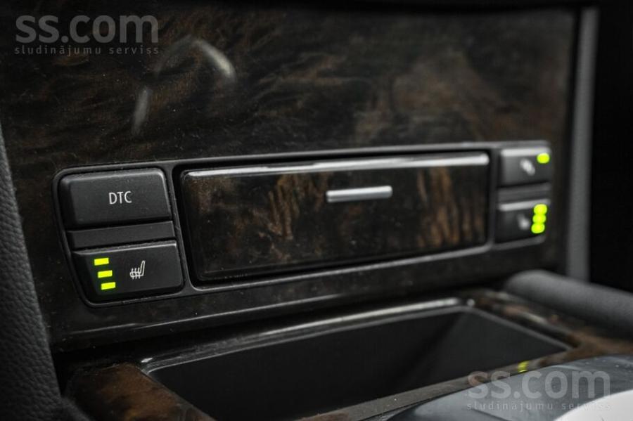 Black BMW 535 2008 in Riga, with an engine capacity of 3.00 L and mileage of 338 thousand km for 5500 €, photo 24 on AUTOMOTO.COM.LV