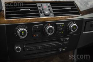 Black BMW 535 2008 in Riga, with an engine capacity of 3.00 L and mileage of 338 thousand km for 5500 €, photo 25 on AUTOMOTO.COM.LV