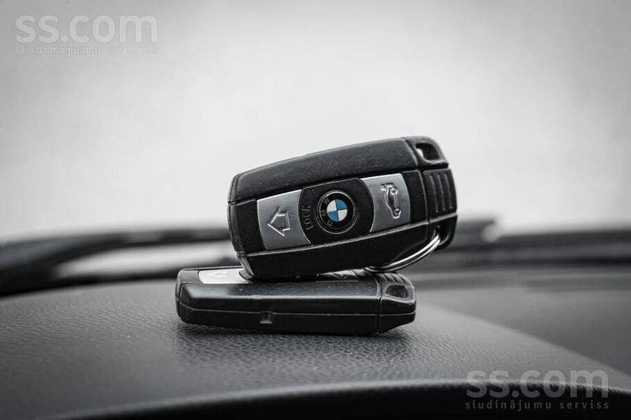 Black BMW 535 2008 in Riga, with an engine capacity of 3.00 L and mileage of 338 thousand km for 5500 €, photo 30 on AUTOMOTO.COM.LV