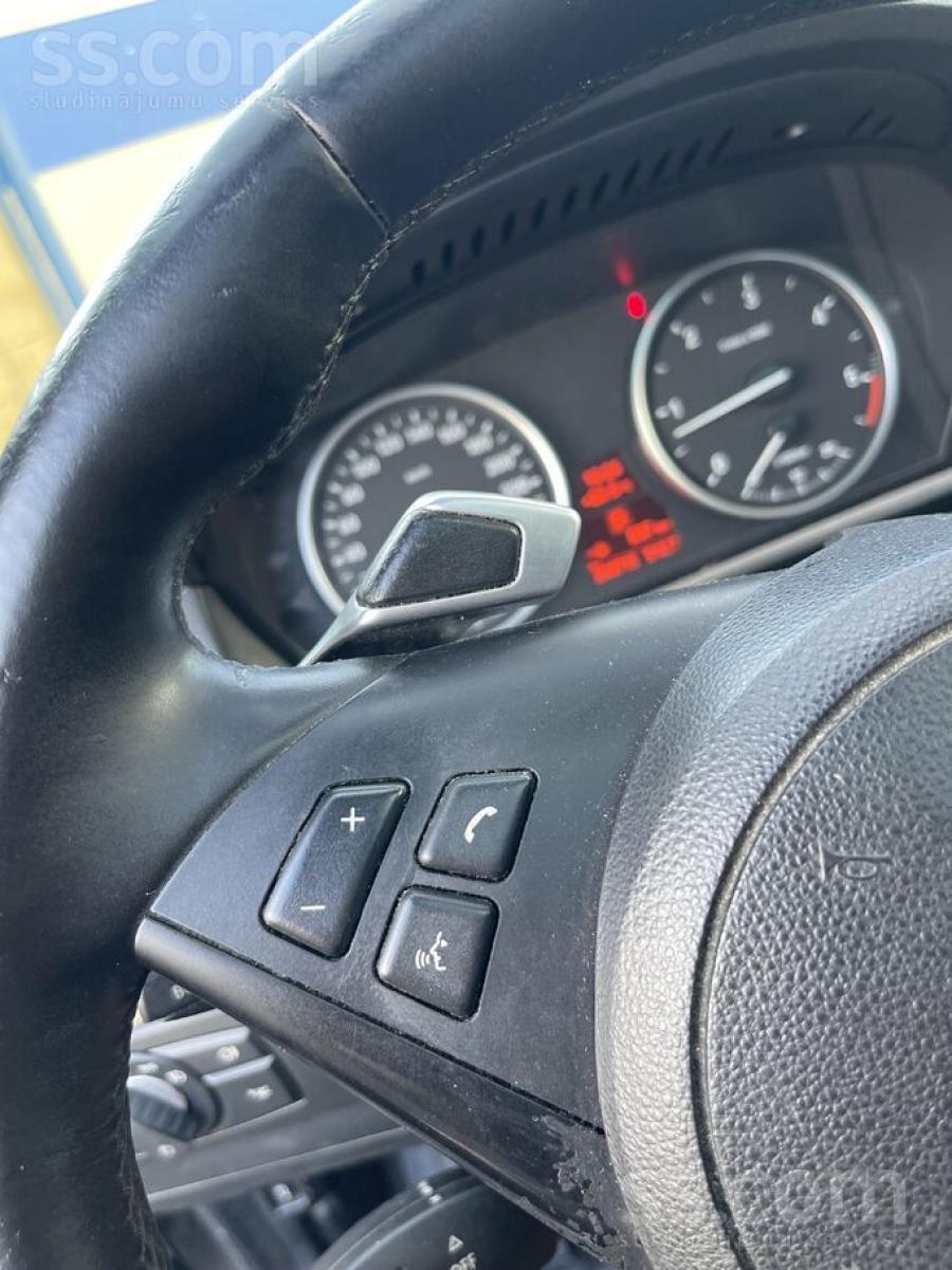 Melns BMW 535 2008 Jelgava, ar dzinēja tilpumu 3.00 L un nobraukumu 300 tūkst. km par 8699 €, foto 17 vietnē AUTOMOTO.COM.LV