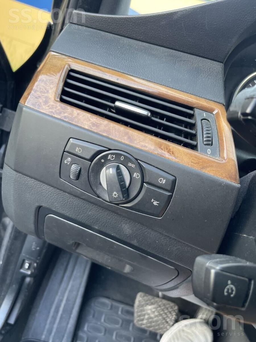 Melns BMW 535 2008 Jelgava, ar dzinēja tilpumu 3.00 L un nobraukumu 300 tūkst. km par 8699 €, foto 18 vietnē AUTOMOTO.COM.LV