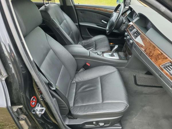 Melns BMW 535 2008 Kauņa, ar dzinēja tilpumu 2.99 L un nobraukumu 320 tūkst. km par 3999 €, foto 9 vietnē AUTOMOTO.COM.LV