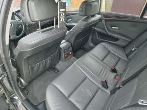 Black BMW 535 2008 in Kaunas, with an engine capacity of 2.99 L and mileage of 320 thousand km for 3999 €, photo 12 on AUTOMOTO.COM.LV