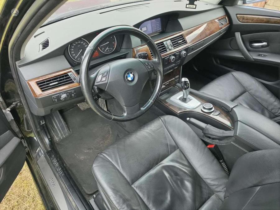 Black BMW 535 2008 in Kaunas, with an engine capacity of 2.99 L and mileage of 320 thousand km for 3999 €, photo 15 on AUTOMOTO.COM.LV