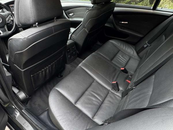 Melns BMW 535 2009 Marijampole, ar dzinēja tilpumu 2.99 L un nobraukumu 380 tūkst. km par 4150 €, foto 10 vietnē AUTOMOTO.COM.LV