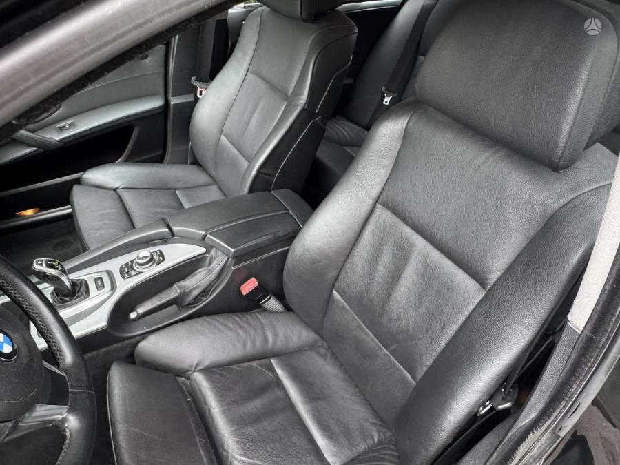 Black BMW 535 2009 in Marijampole, with an engine capacity of 2.99 L and mileage of 380 thousand km for 4150 €, photo 12 on AUTOMOTO.COM.LV
