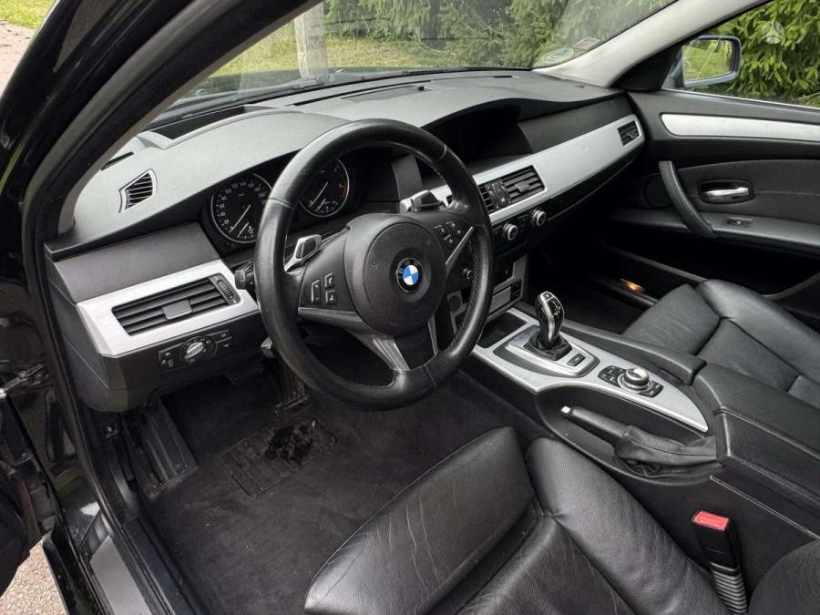 Black BMW 535 2009 in Marijampole, with an engine capacity of 2.99 L and mileage of 380 thousand km for 4150 €, photo 13 on AUTOMOTO.COM.LV