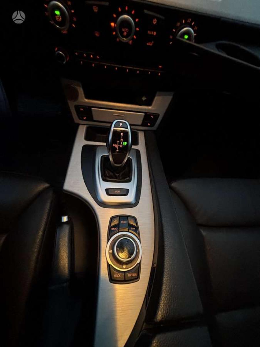 Black BMW 535 2009 in Kaisiadorys, with an engine capacity of 0.00 L and mileage of 536 thousand km for 5550 €, photo 28 on AUTOMOTO.COM.LV