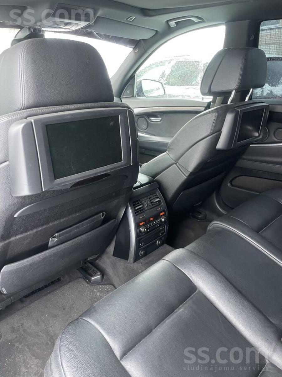 Melns BMW 535 2010 Daugavpils, ar dzinēja tilpumu 3.00 L un nobraukumu 300 tūkst. km par 10200 €, foto 7 vietnē AUTOMOTO.COM.LV