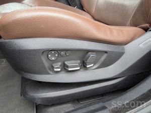 Black BMW 535 2010 in Riga, with an engine capacity of 3.00 L and mileage of 264 thousand km for 10990 €, photo 10 on AUTOMOTO.COM.LV